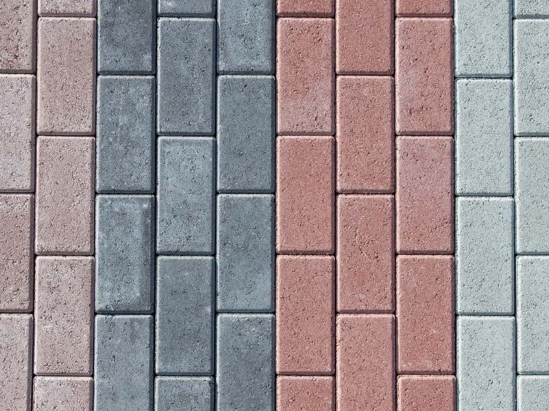 Which Stones Should You Use When Paving a Garden Area?